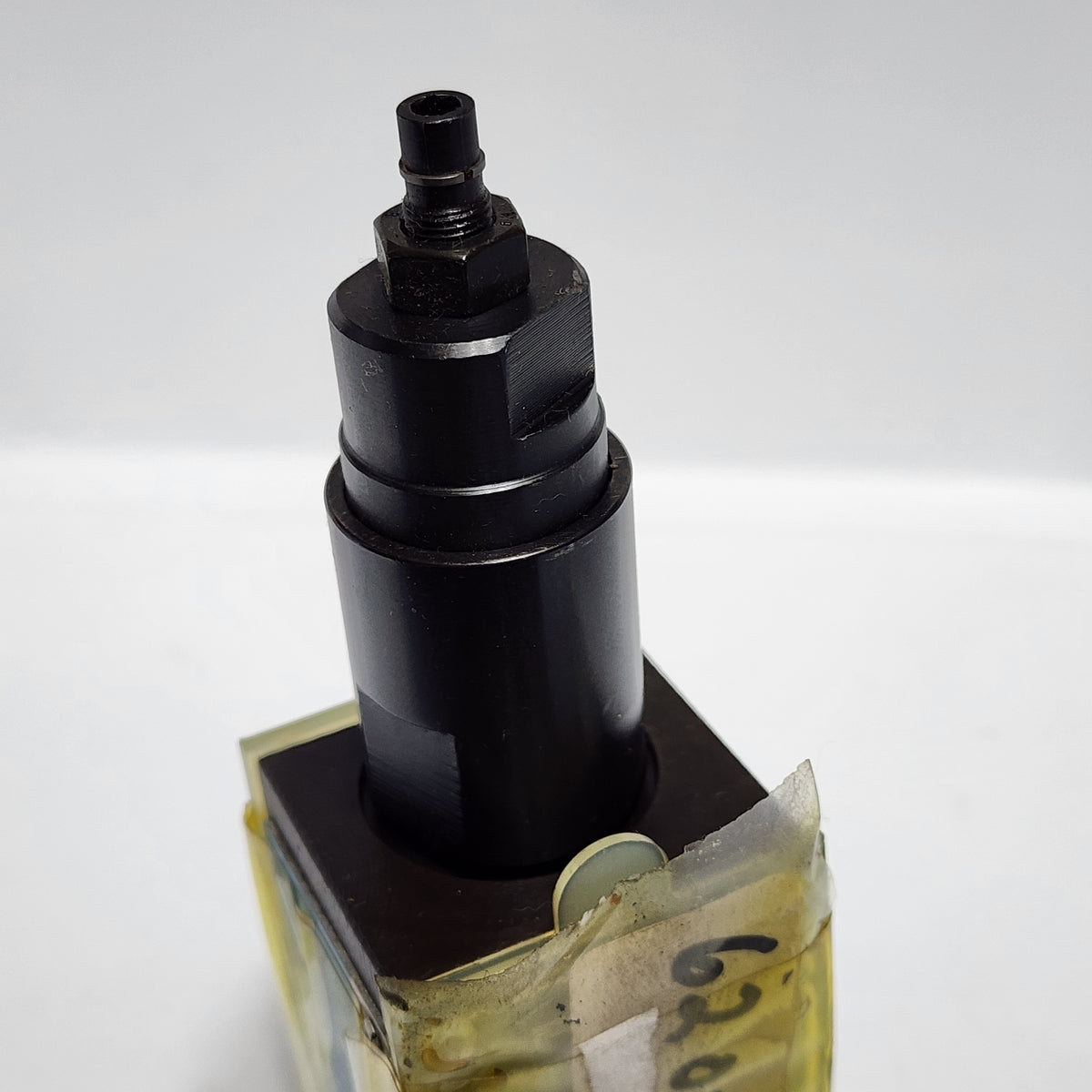 Vickers DGMC-3-AB-BW-41 Presure Stack Relief Valve – Surplus Supply Inc.